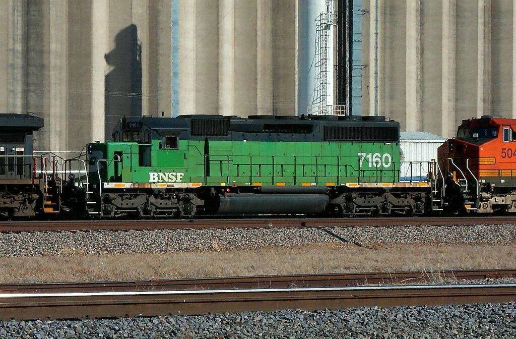 BNSF 7160